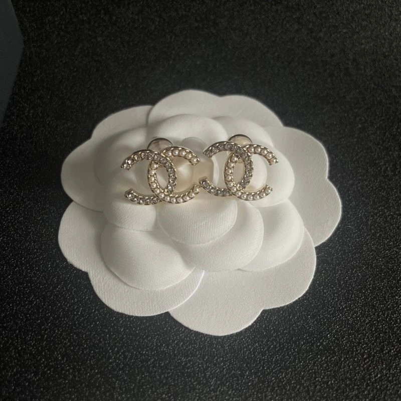 Top match Chanel Earrings
