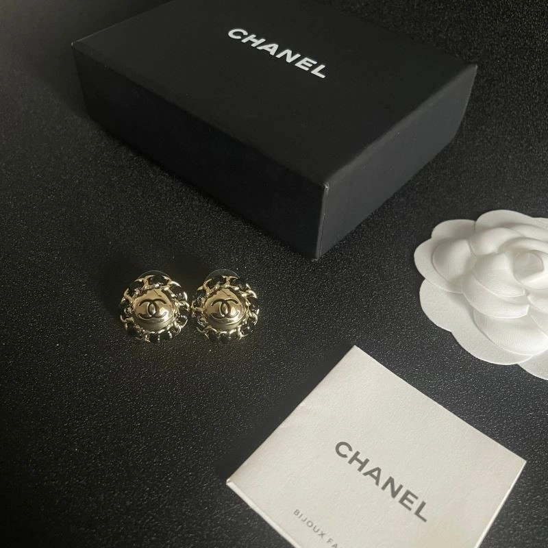 High fidelity Chanel Earrings