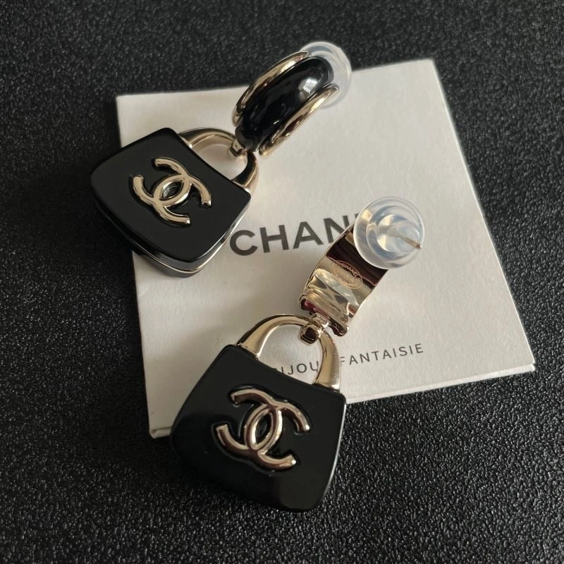 High fidelity Chanel Earrings