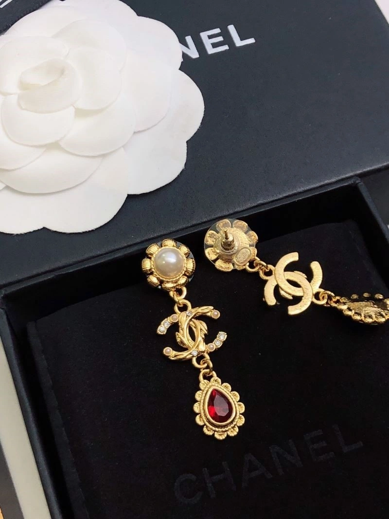 Top match Chanel Earrings