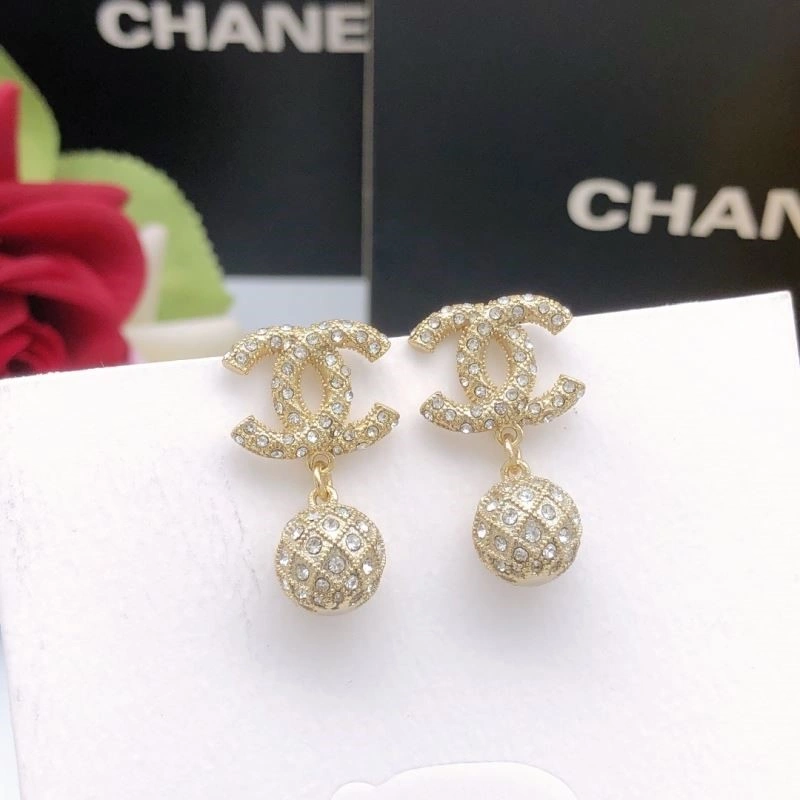 Top mirror Chanel Earrings