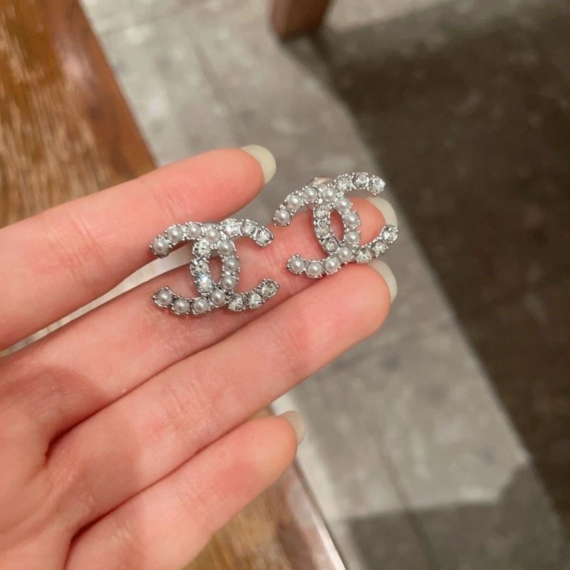 Accurate model Chanel Earrings