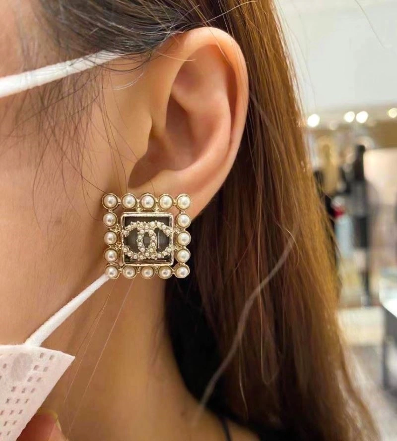Accurate model Chanel Earrings