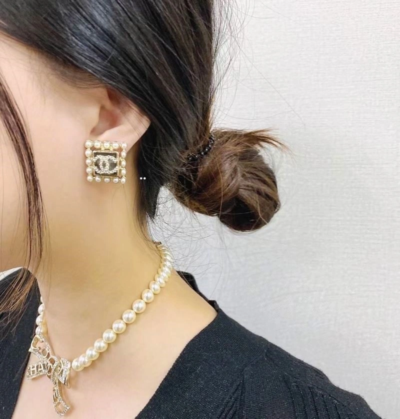 Accurate model Chanel Earrings