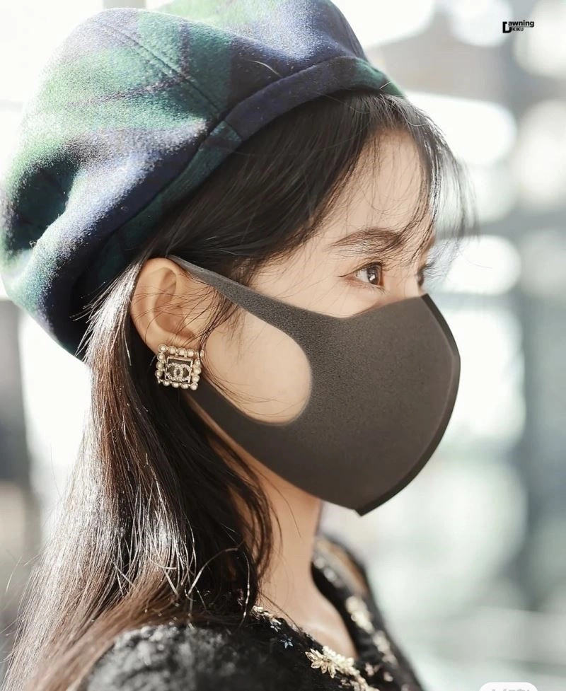 Accurate model Chanel Earrings