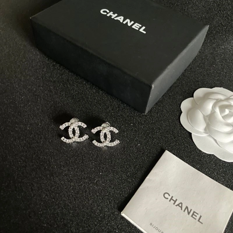Low-cost Chanel Earrings