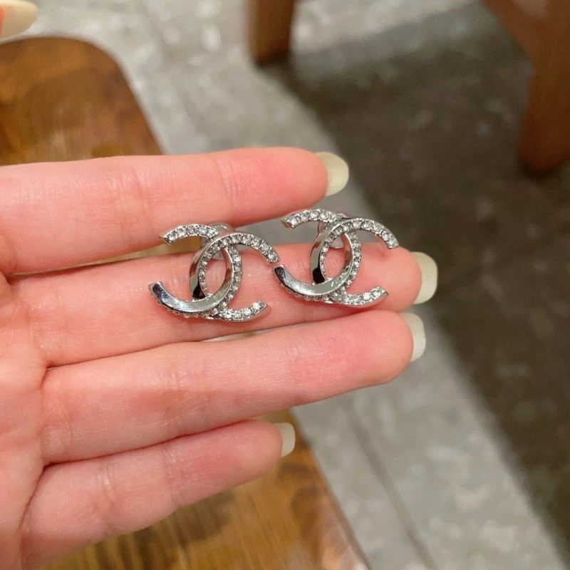 High accuracy Chanel Earrings