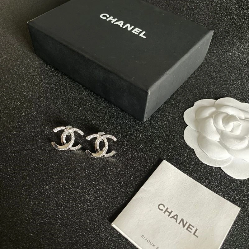 High accuracy Chanel Earrings
