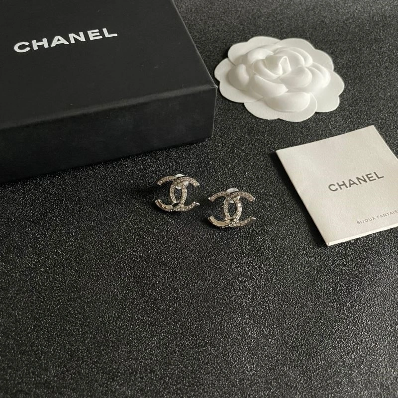 High accuracy Chanel Earrings
