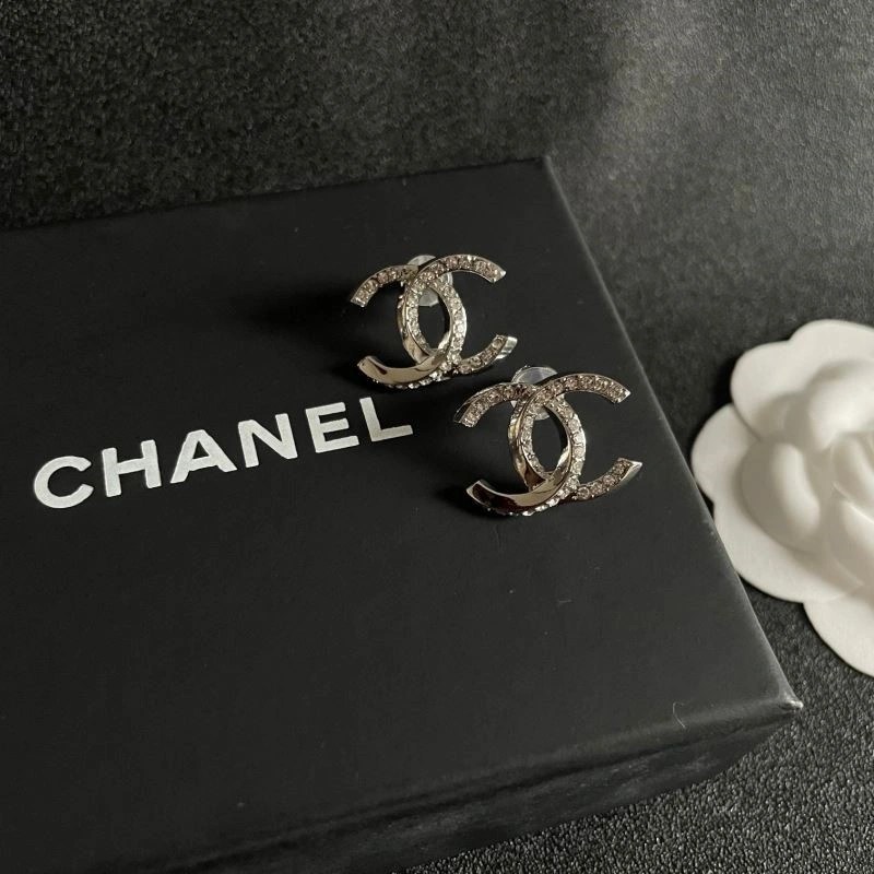 High accuracy Chanel Earrings