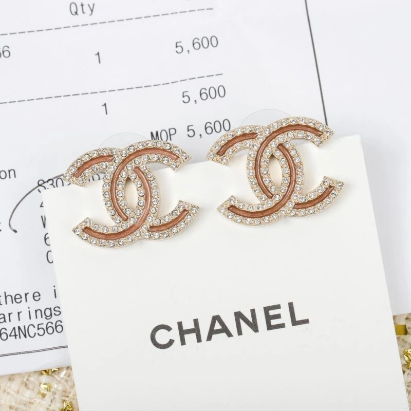 Top match Chanel Earrings