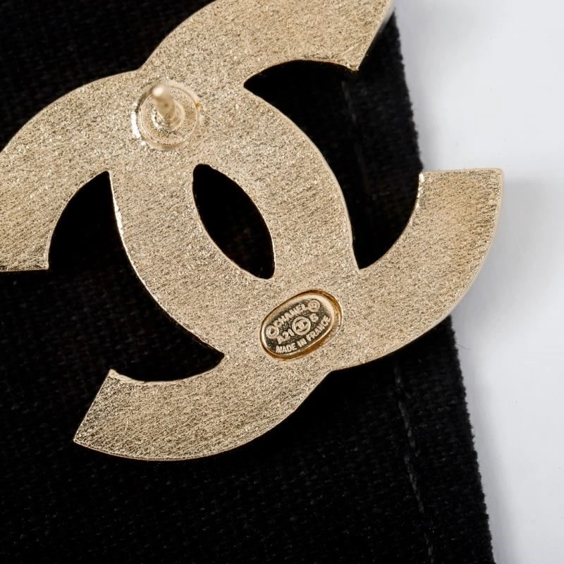 Top match Chanel Earrings