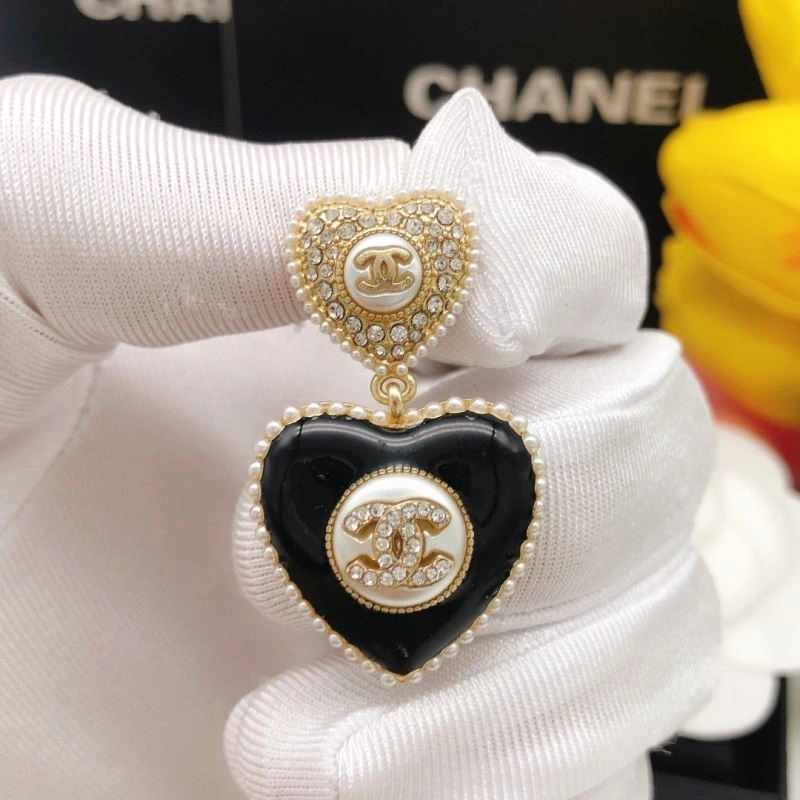 Top mirror Chanel Earrings