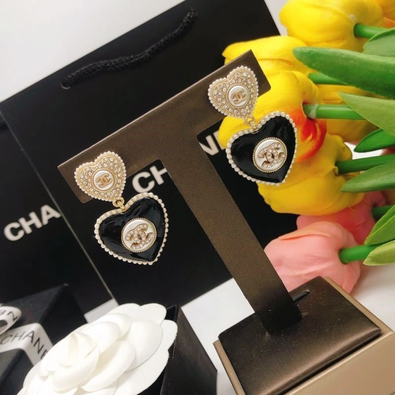 Top mirror Chanel Earrings