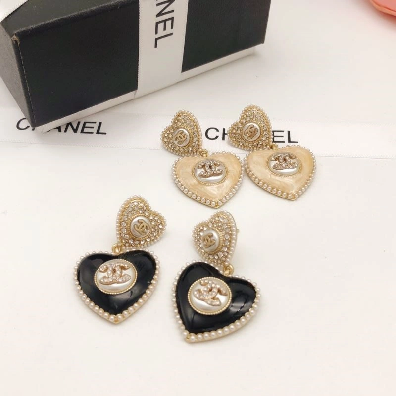 Top mirror Chanel Earrings