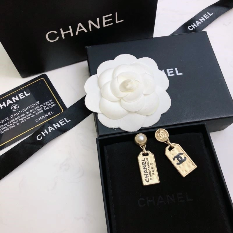 Top mirror Chanel Earrings