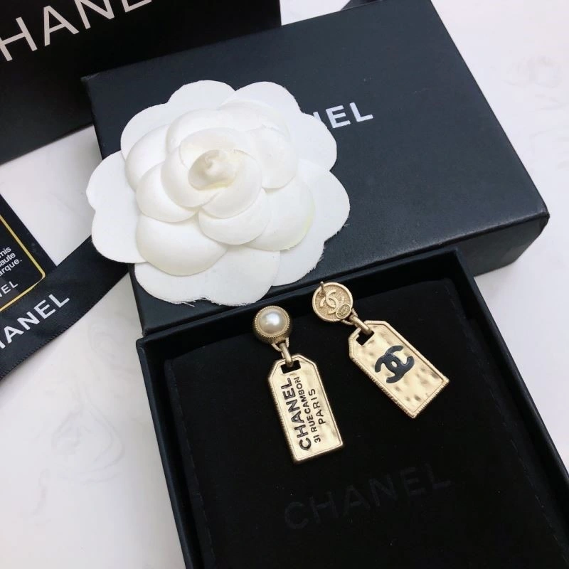 Top mirror Chanel Earrings