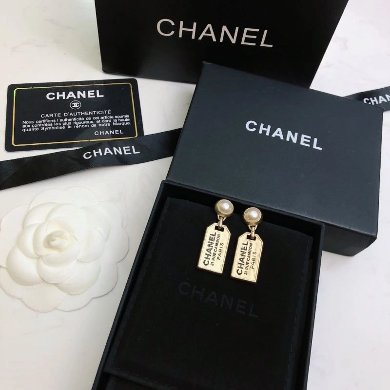 Top mirror Chanel Earrings