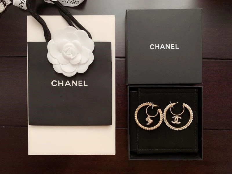 Low-cost Chanel Earrings