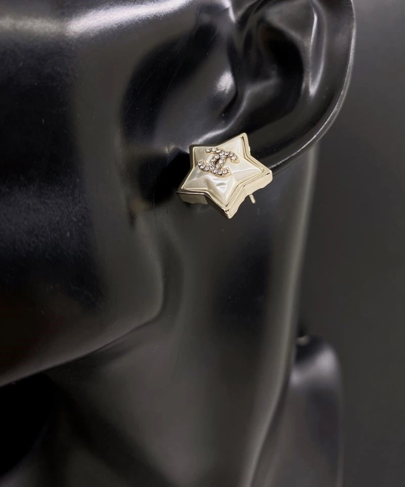 High accuracy Chanel Earrings