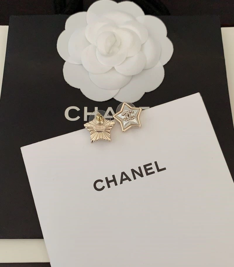 High accuracy Chanel Earrings