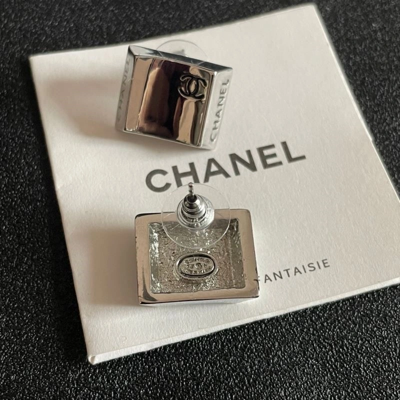 Accurate model Chanel Earrings