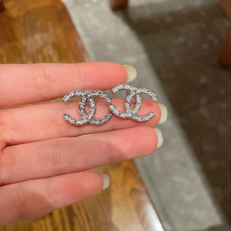 High accuracy Chanel Earrings