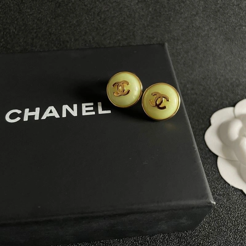 Top match Chanel Earrings