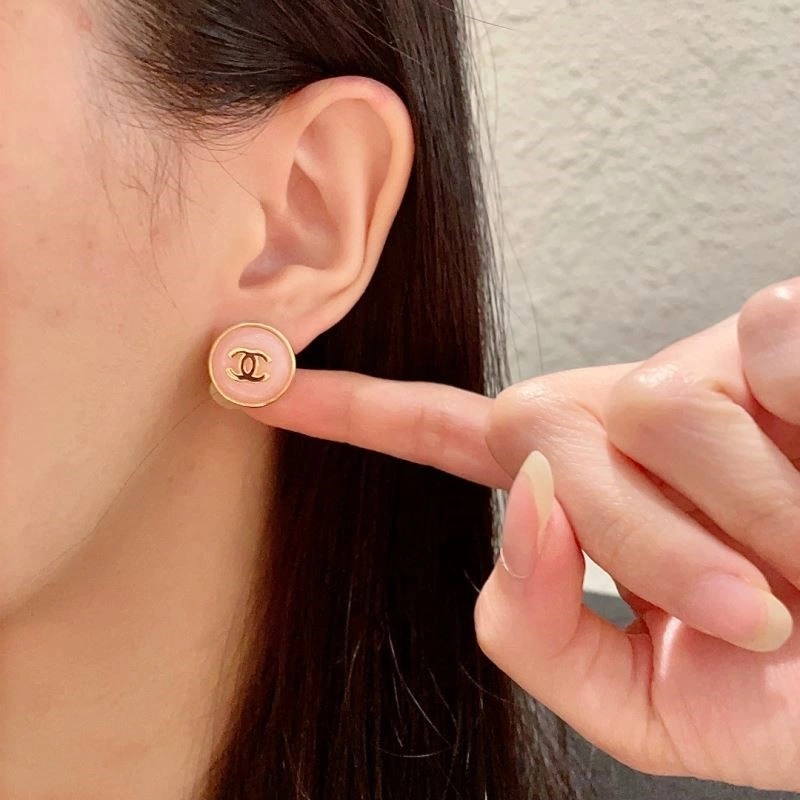 Top mirror Chanel Earrings