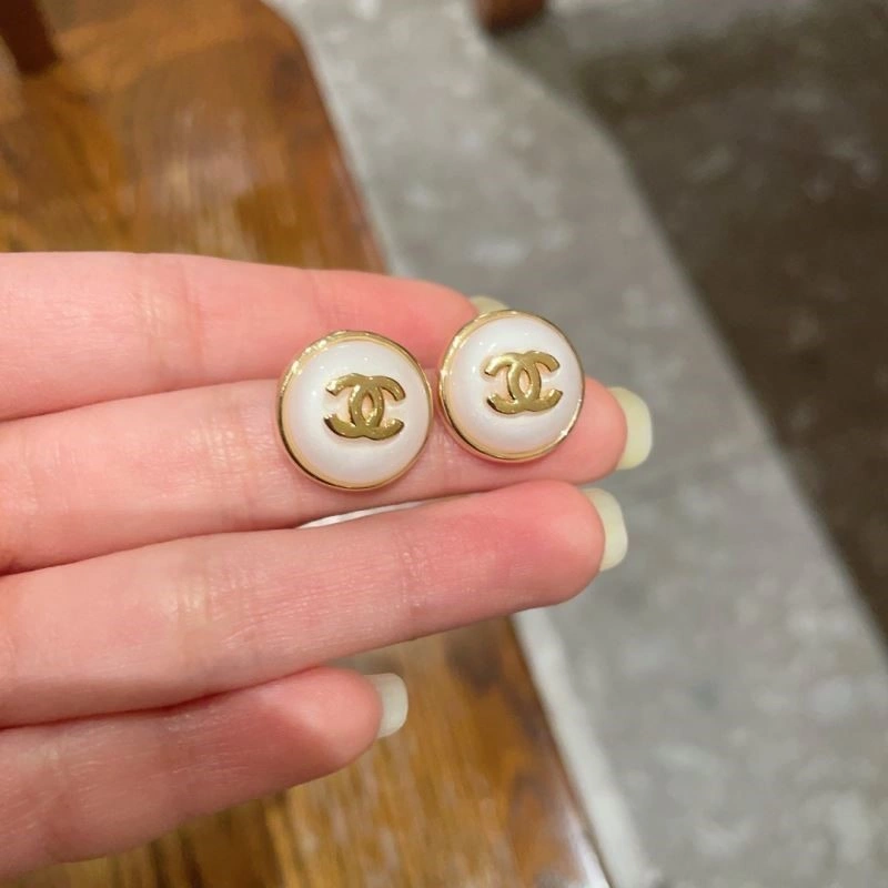 Top mirror Chanel Earrings