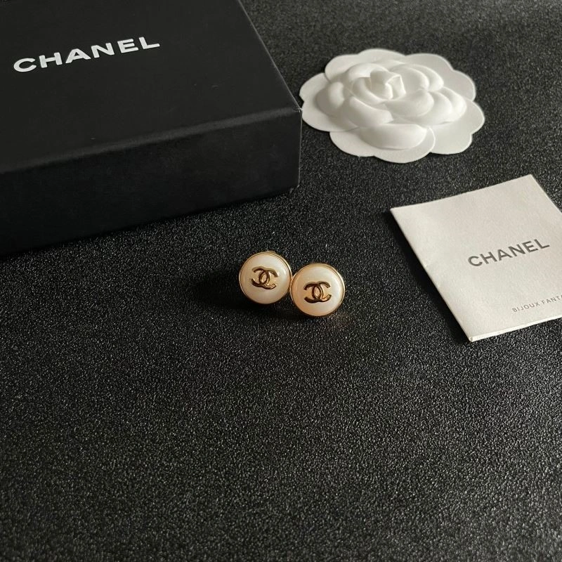 Top mirror Chanel Earrings