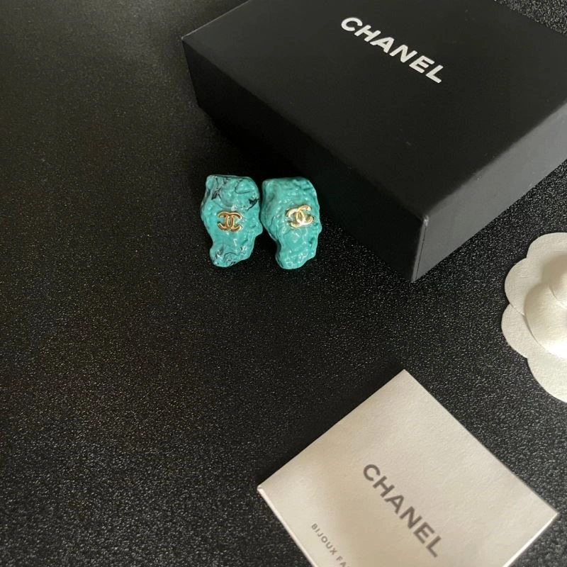 Top match Chanel Earrings