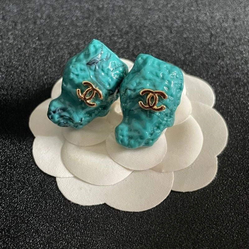 Top match Chanel Earrings