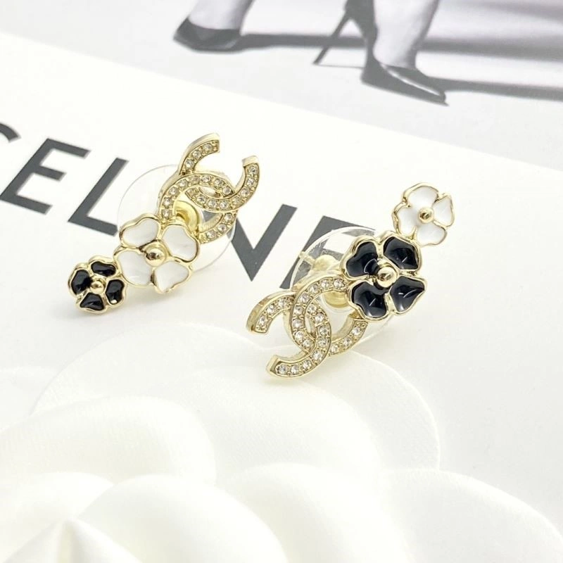 Top match Chanel Earrings
