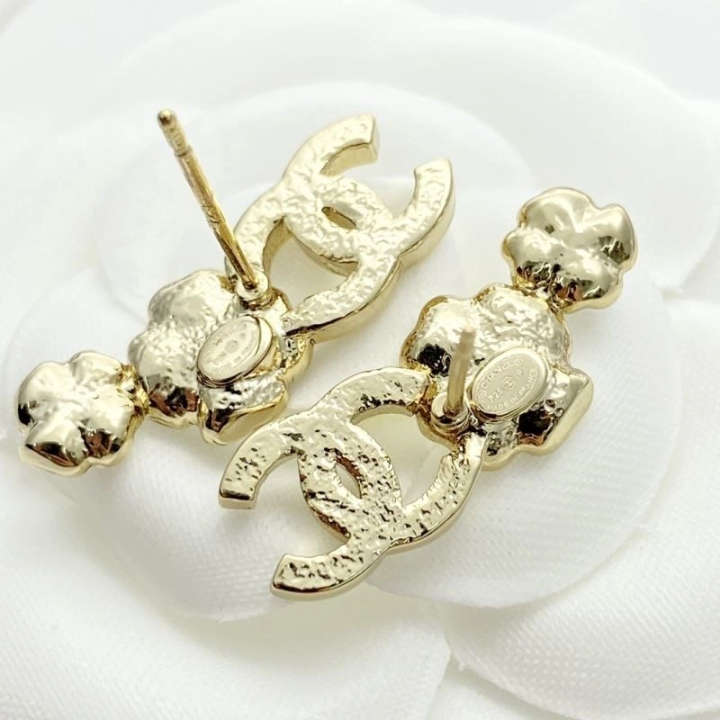 Top match Chanel Earrings