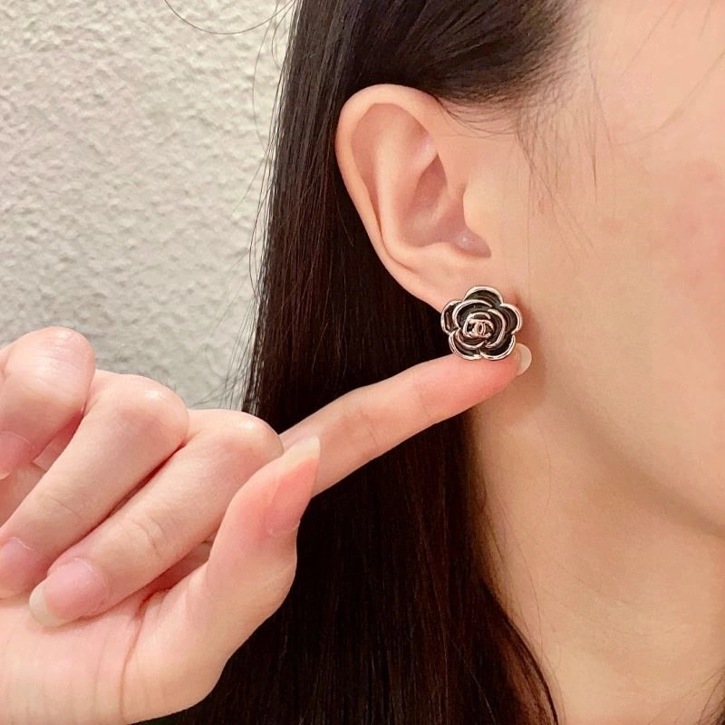Top match Chanel Earrings