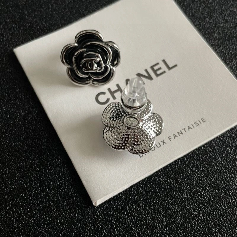 Top match Chanel Earrings