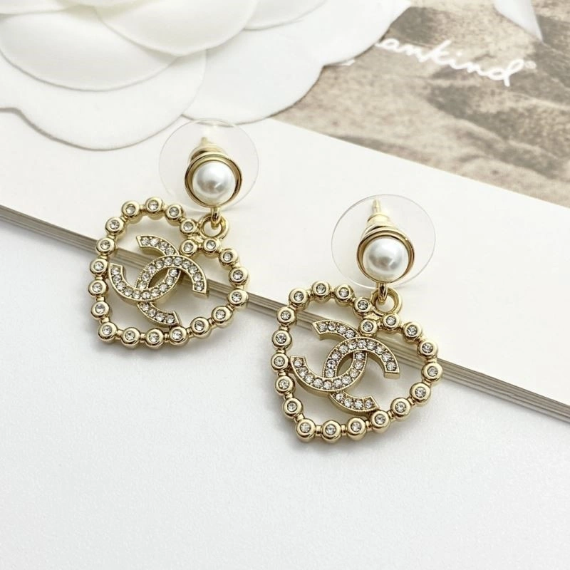 Top match Chanel Earrings