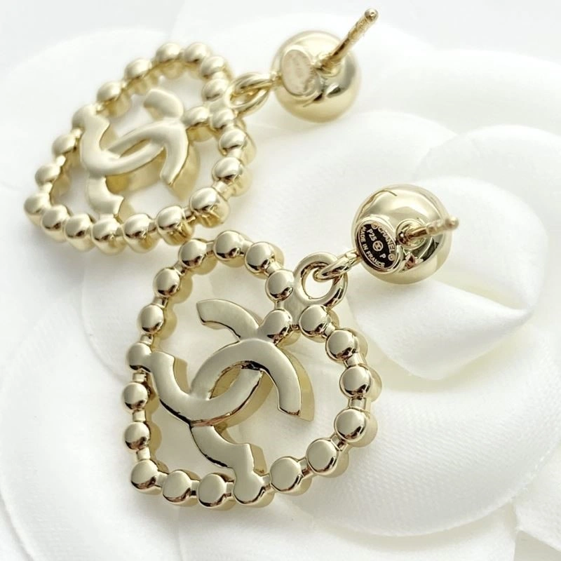 Top match Chanel Earrings