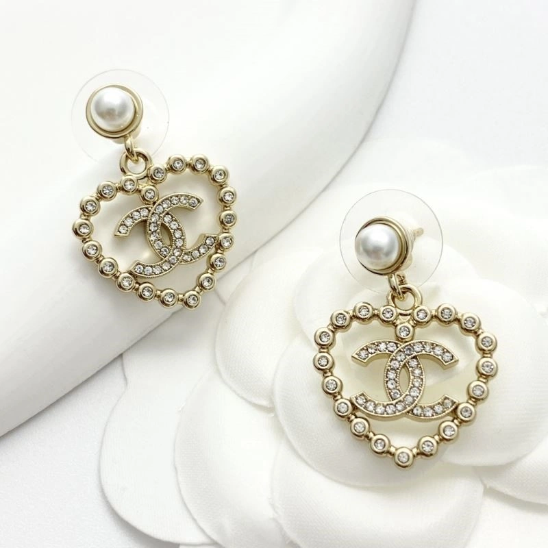 Top match Chanel Earrings