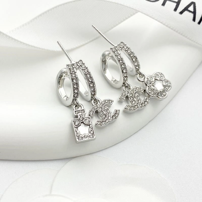 High accuracy Chanel Earrings