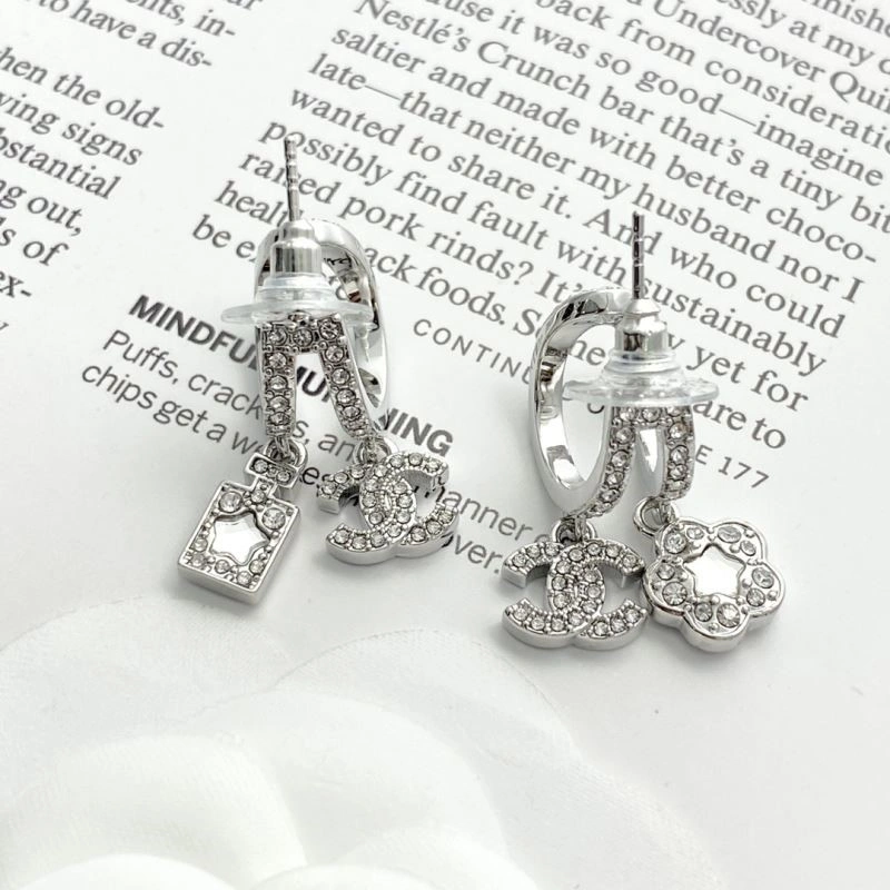 High accuracy Chanel Earrings