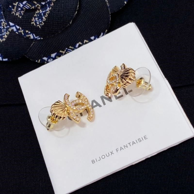Top match Chanel Earrings