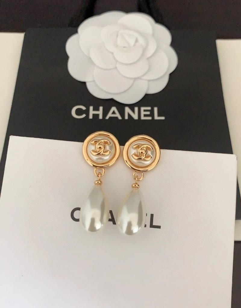 Brand-authenticated Chanel Earrings