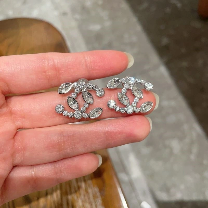 Top mirror Chanel Earrings