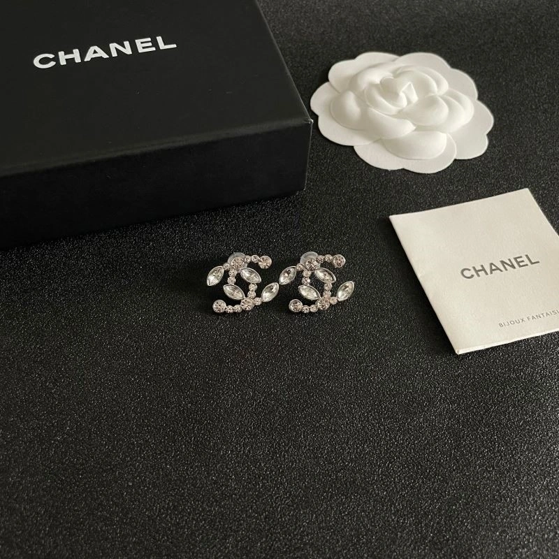 Top mirror Chanel Earrings