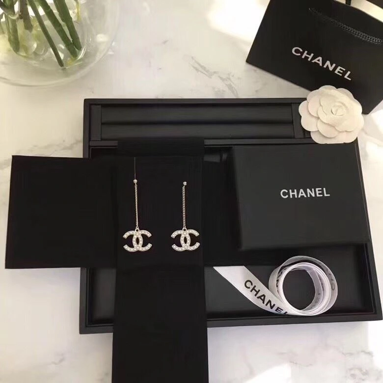 Top mirror Chanel Earrings