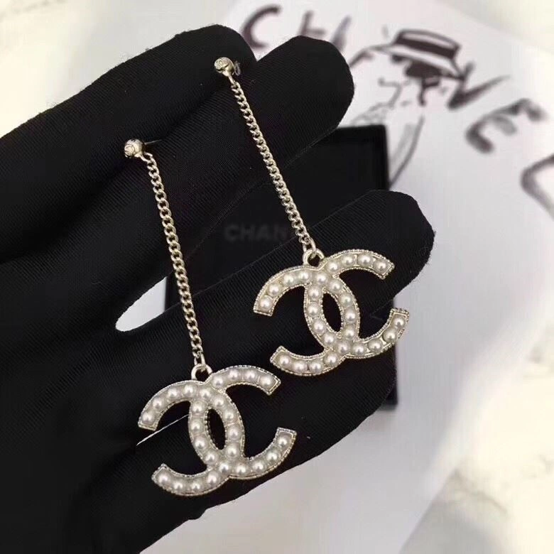 Top mirror Chanel Earrings
