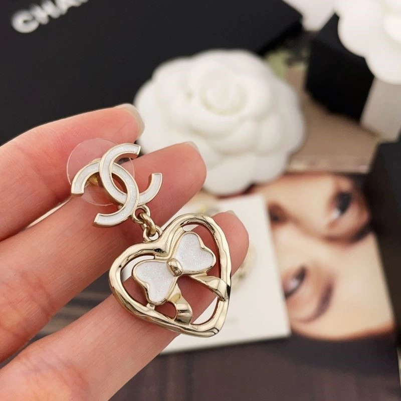 Top mirror Chanel Earrings