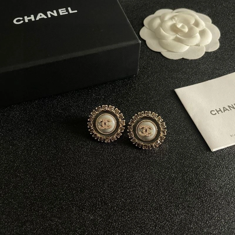 Top mirror Chanel Earrings